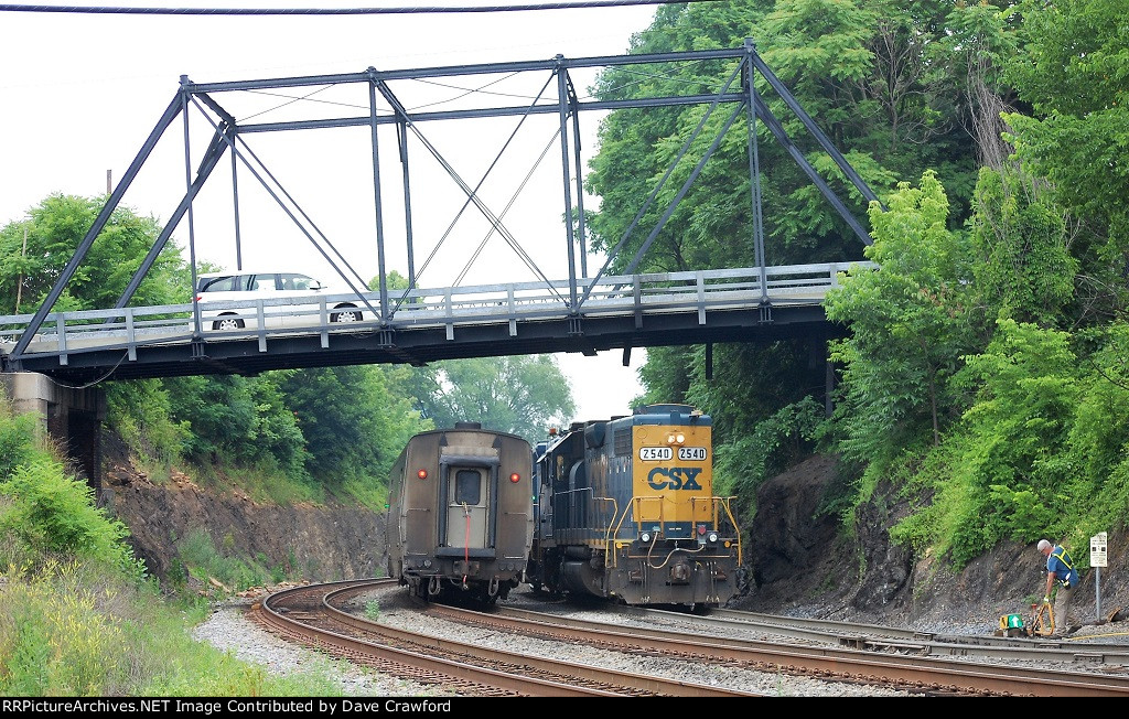 Cardinal Train 51 and CSX 2540